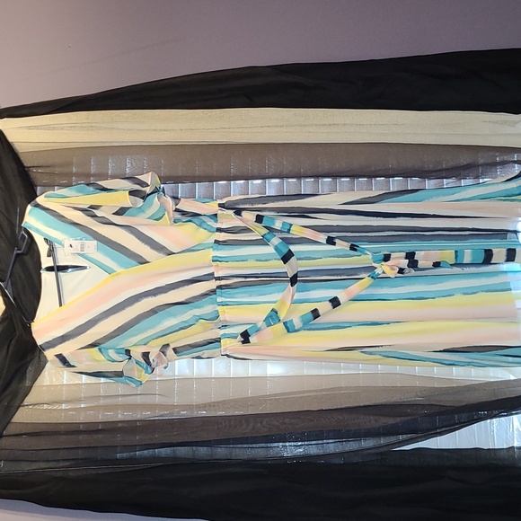 Lane Bryant | Dresses | Lane Bryant Size 2 Striped Vneck Dress Ptp Is ...